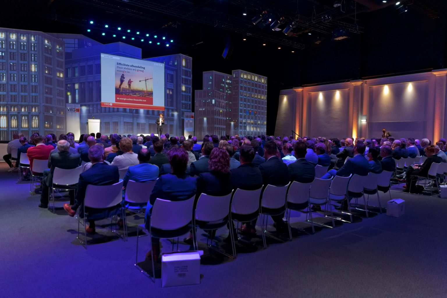 VKG toont nieuw zakelijk aanvraagproces tijdens VKG Podium - VKG | 2025